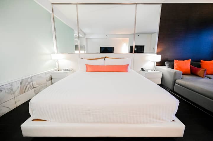 Tc39* Strip View Studio W/ Open Balcony - Las Vegas, NV