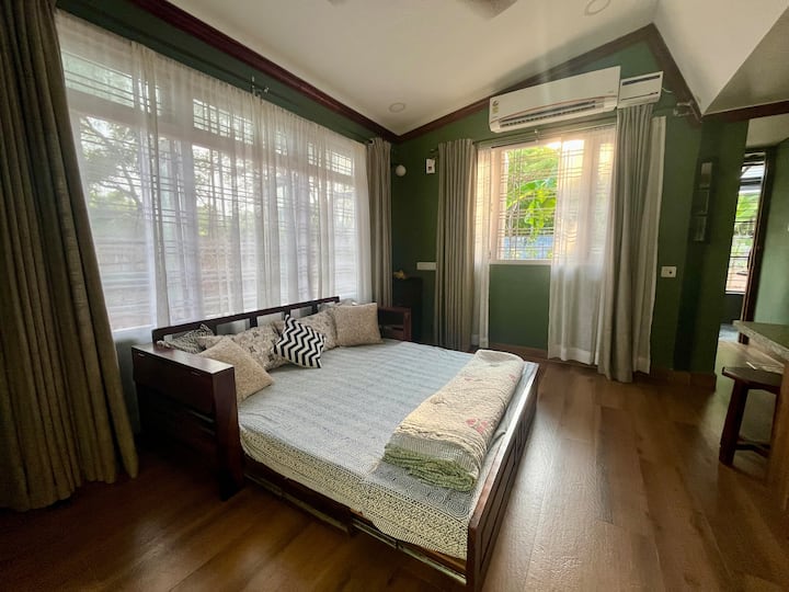 Ravenala Cottage - India