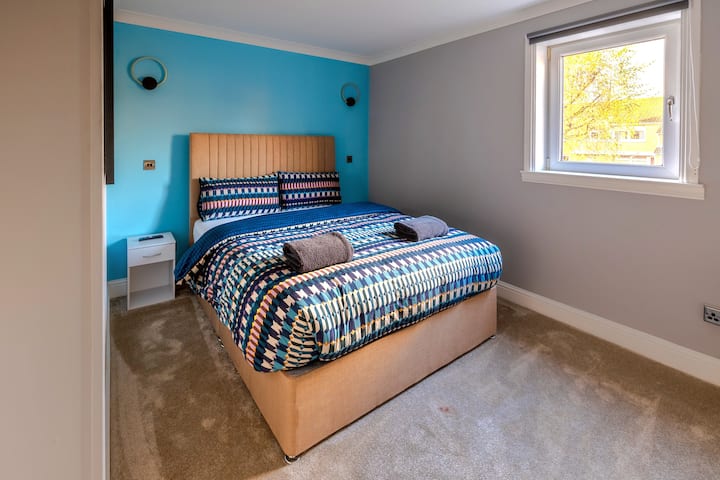 Cosy 4 Bedroom Home In Glasgow City (Free Parking) - Glasgow