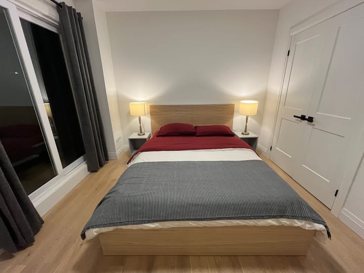 Cozy Private Bed + Bath Near Ttc - Toronto
