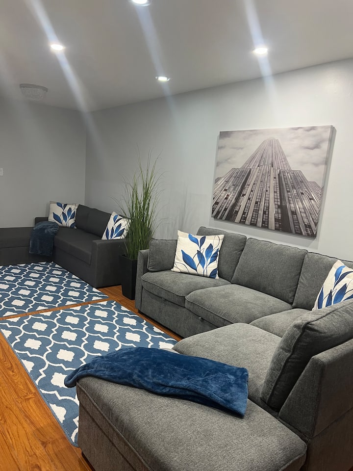 Home Away From Home-yyz Airport - Brampton