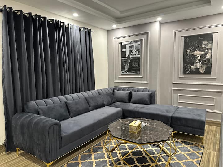 The Grey Inn-3bhk/wi-fi/netflix/laundry/ac/lockbox - イスラマバード