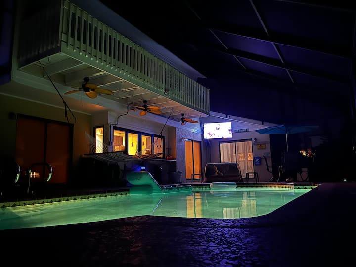 Waterfront Lake Tarpon Home/heated Salt Water Pool - Palm Harbor, FL