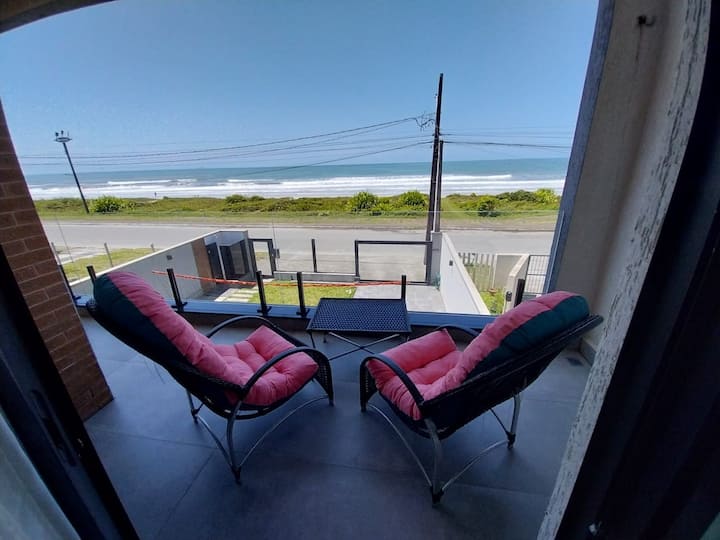 Sobrado Alto-padrão, Pé Na Areia. - Matinhos