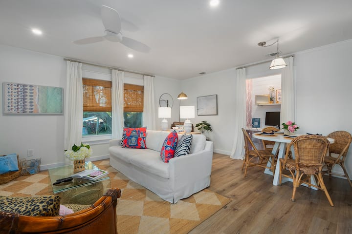 Digital Nomad Beach Retreat With Fenced Yard - Neptune Beach, FL