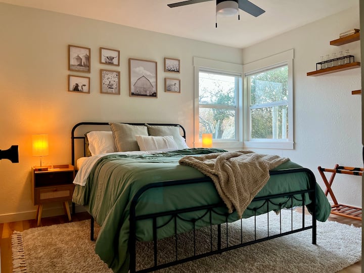 Cozy Farmhouse In Willamette Valley Wine Country - Stoller Family Estate, Dayton