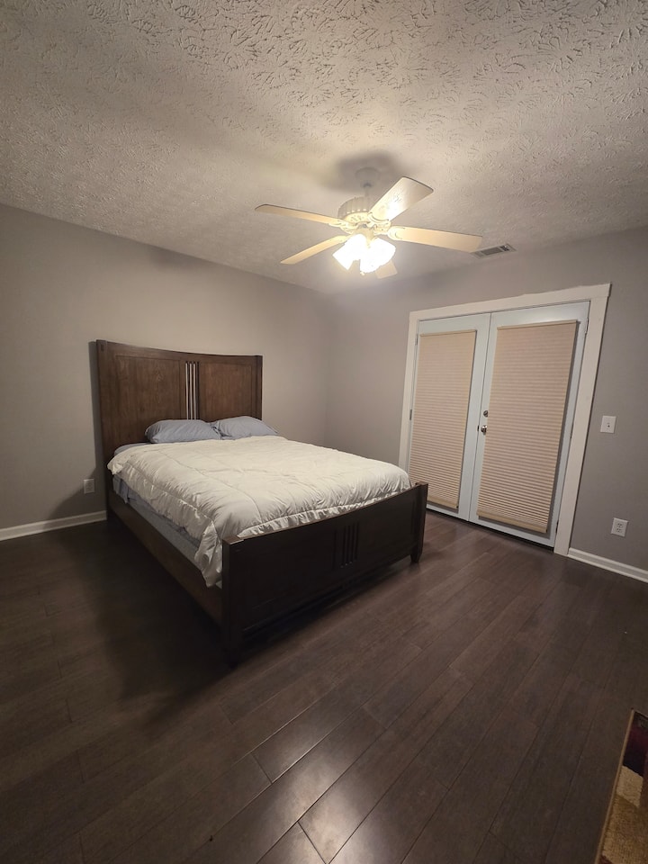Perfect Private Room - Cumming, GA