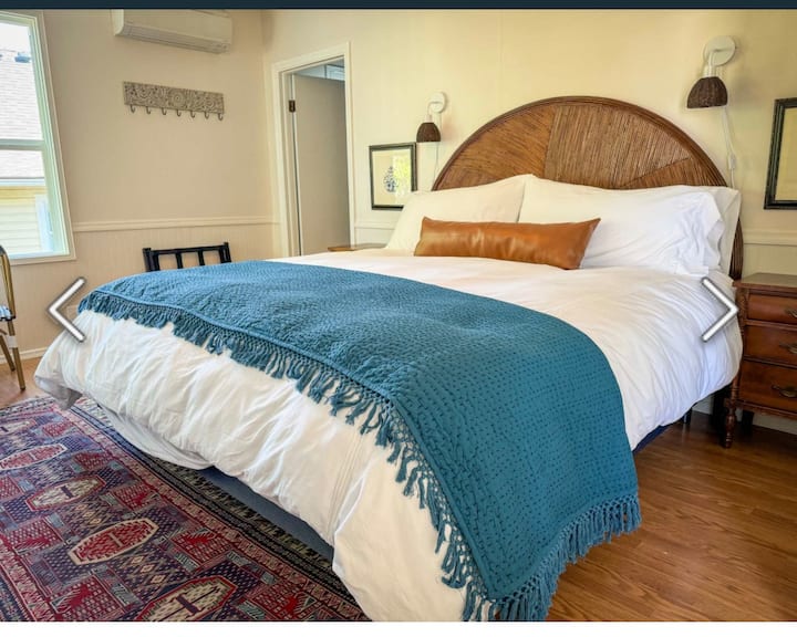 Swank Suites/ Boutique Travel - Ashland, OR