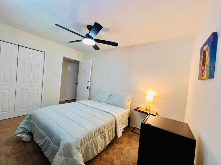 Private Br 375mb Wifi Free Parking Laundry Kitchen - 列治文
