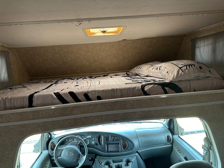 Luna’s Rv - San Bernardino, CA