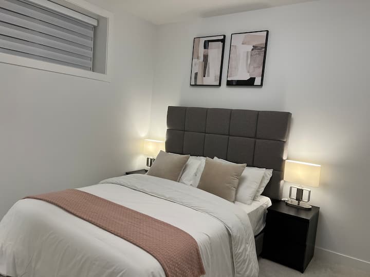 Cozy Home Away From Home. - Calgary