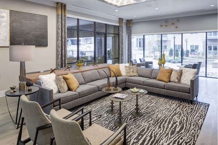 Forever19 Oasis - Luxury 2bd, 2ba Apartment - Richardson, TX