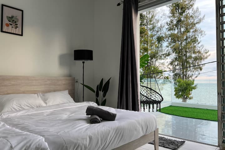 Seafront 5br Landed Home | Seaview | 14 Pax | Wifi - Bayan Lepas