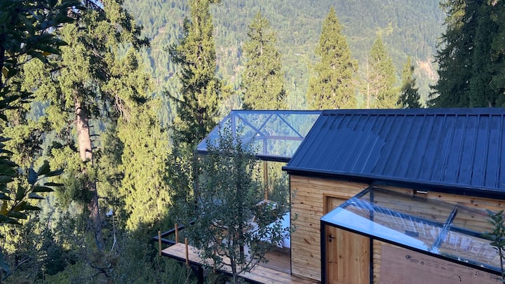 Cove - Luxury Glass Cabin - Manali - India