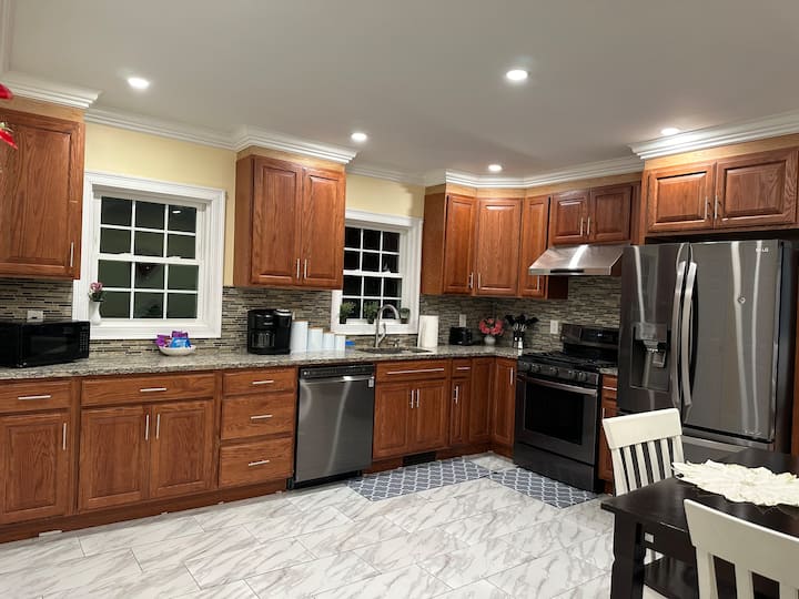 Triple Family Unit Combined - Bedford, NH