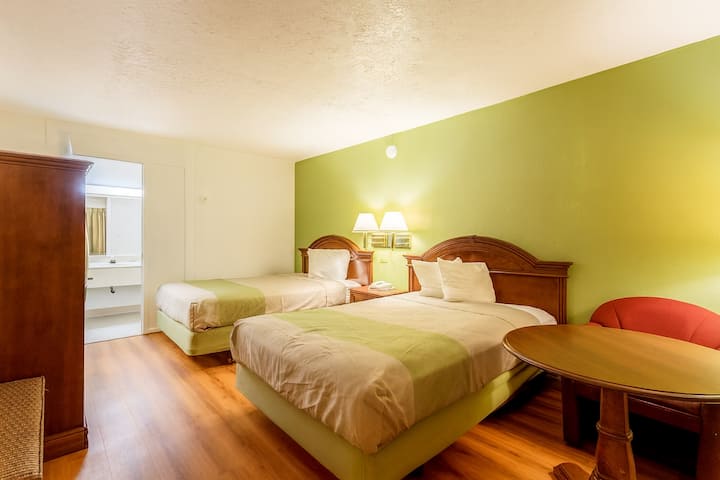 2 Affordable Rooms Near I-95 W/ Breakfast Included - Bel Air, MD