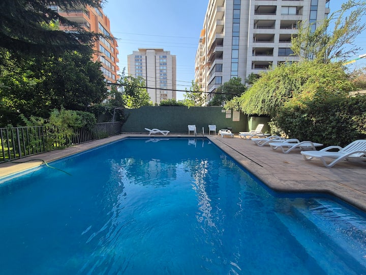 Acogedor Depto.  Barrio El Golf - Las Condes