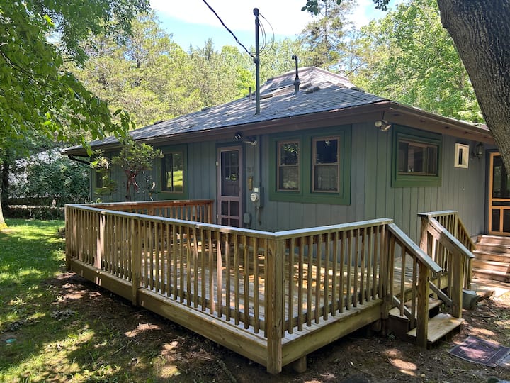 New Listing! Bearfoot River Retreat - 斯特拉斯堡