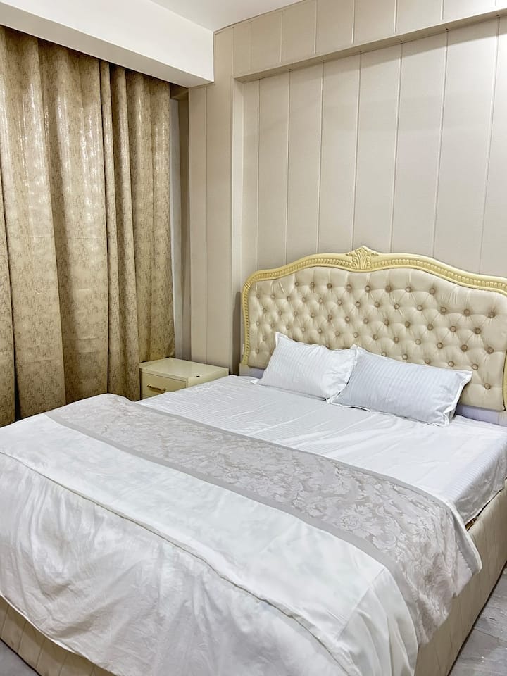 Luxury Apartment On Main Road - Kanpur