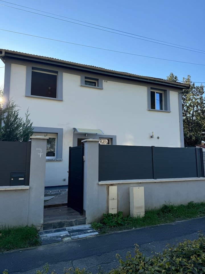 Beautiful 2-room Duplex House, Living Room, Terrace - Saint-Maur-des-Fossés