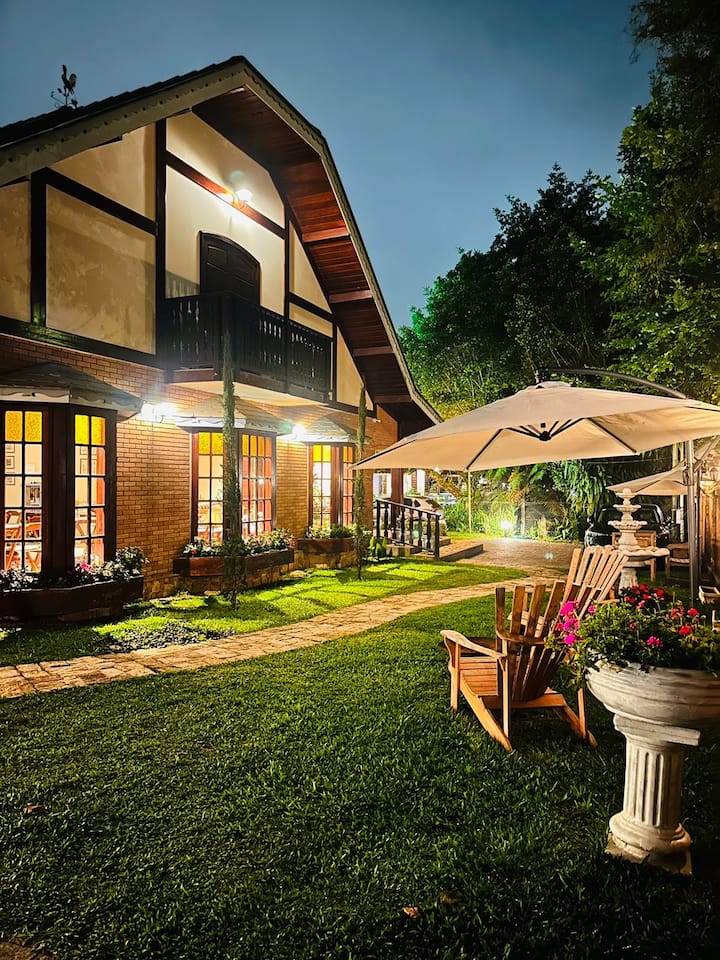 Casa Em Campos Do Jordão - Campos do Jordão