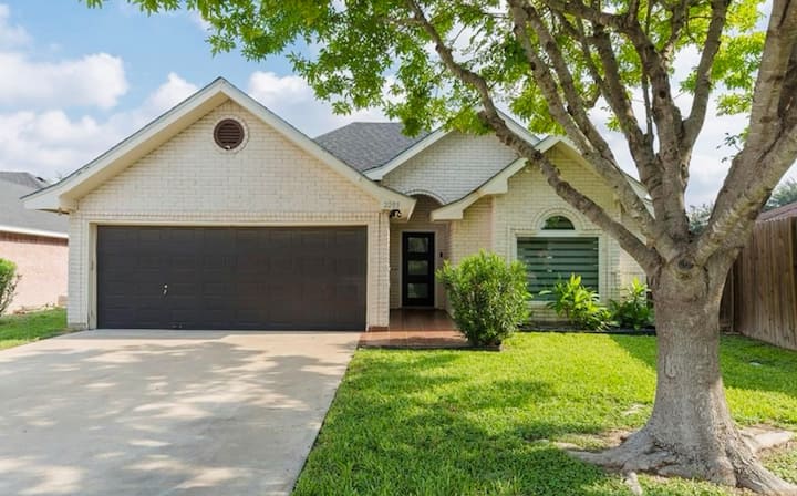 Shary Pool Home Near Mcallen - McAllen, TX