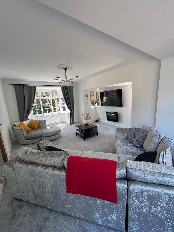 Modern 5bed Home - Beside Etihad - Private Parking - Aéroport de Manchester (MAN)