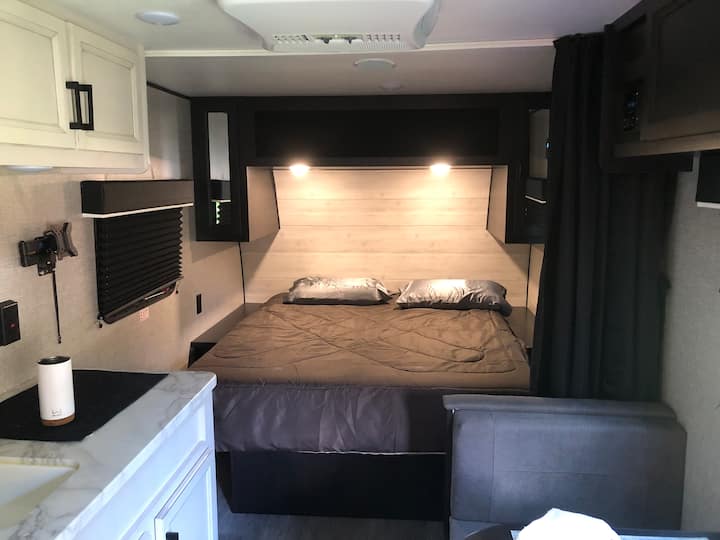 Compound Camper - Jacksonville, FL