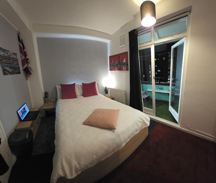 Cozy City Room (C) - Marylebone