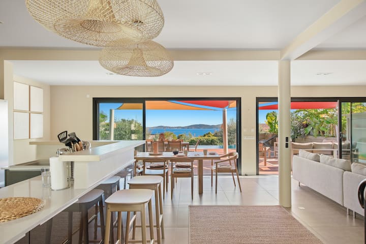 La Niña: Vue Mer & Plage à Pied - Jacuzzi - 5* - Carqueiranne