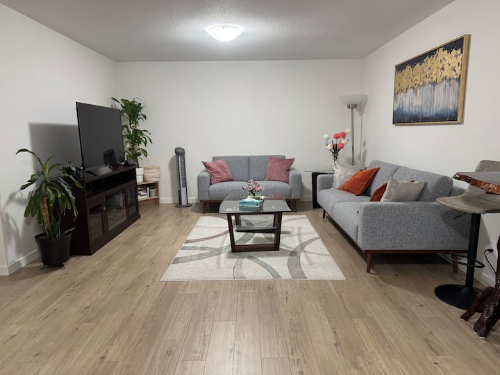 Spacious Modern Stay | Central Nanaimo - Nanaimo