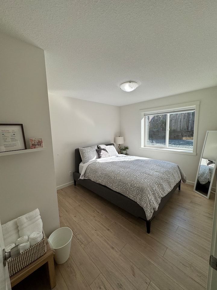 Private Suite, Near Hospital & Departure Bay Ferry - ナナイモ