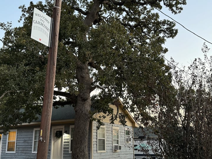 Round Top Getaway - Round Top, TX