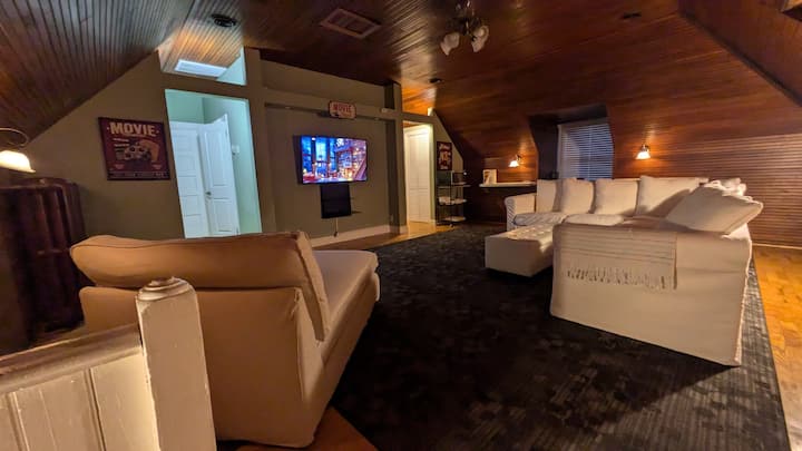 2 Bedroom Tower Grove Apt - 세인트루이스