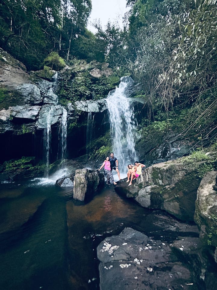 Hidden Peaks Mud House (2 Cottages For 10 Adults) - Idukki