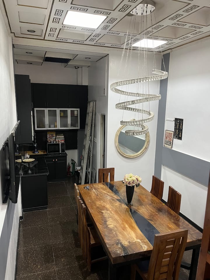 Entire 3 Storey Townhouse Makati - Metro Manila