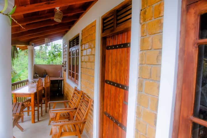 Purple Villa, Two Bedrooms( 1 A/c Room) - Mirissa