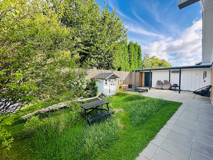 Hus I Roligt Kvarter, Nær Skovsø - Kolding