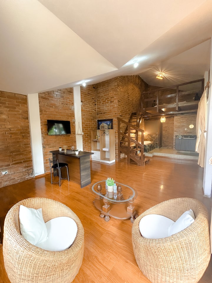 Suite Tipo Loft Con Tina De Baño - Pichincha