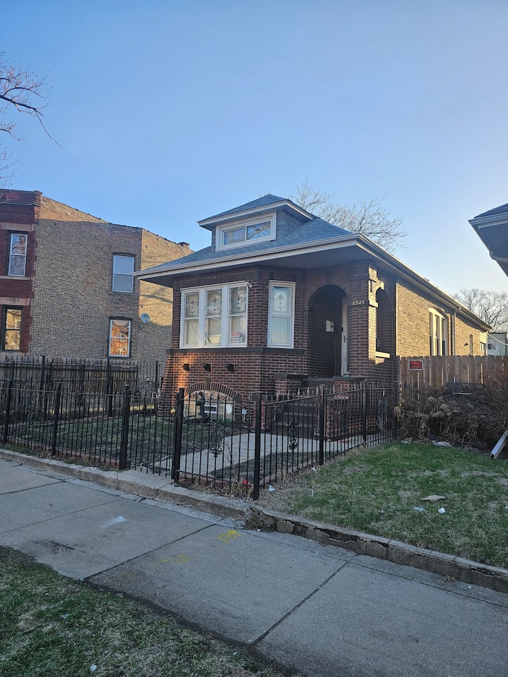Single Family Brick Home - Chicago, IL