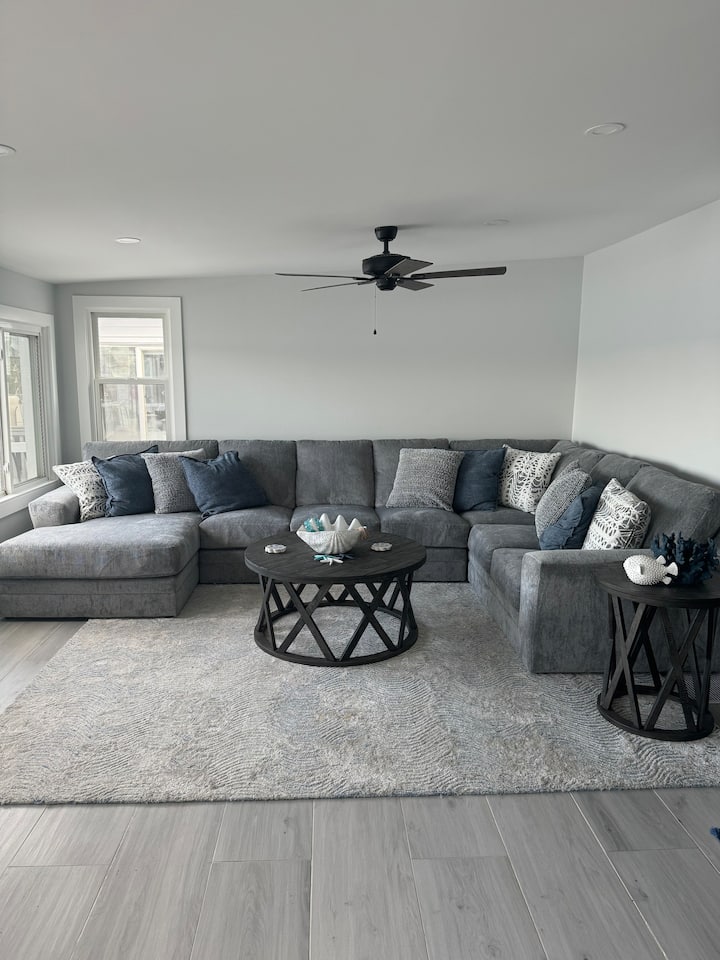 Lake House - Perfect Getaway! - Hidden Lake, South Lyon