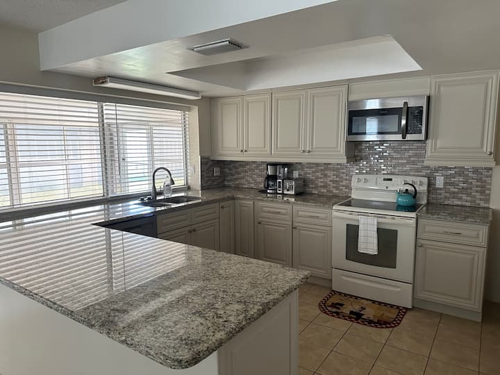 Bradenton Beach Retreat - Bradenton