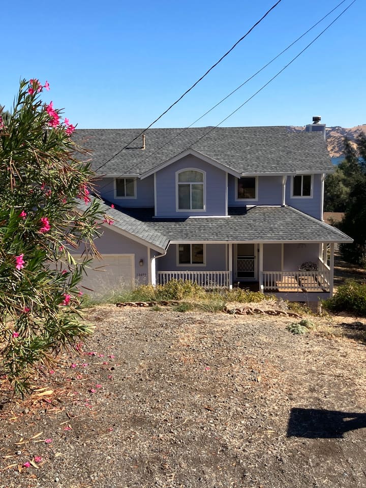 Lovely Lakehouse - Crimson Ridge, Kelseyville