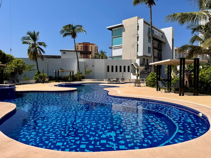 Depa Moderno Con Jacuzzi Y Alberca - Mazatlán