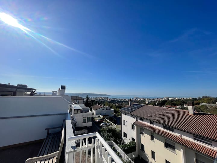 Daisy House Appartamento Con Terrazza E Vista - Koper