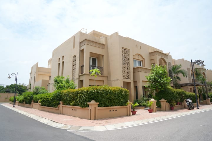 Beautiful Luxurious Villa House - Lucknow