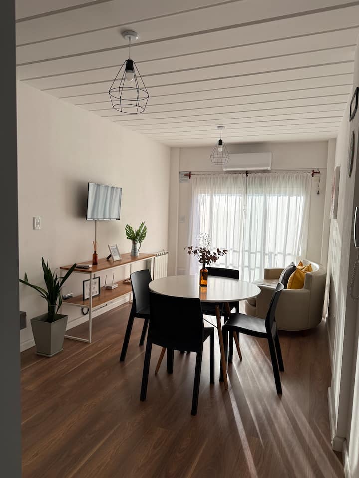 Departamento Luminoso Y Acogedor - Bahía Blanca