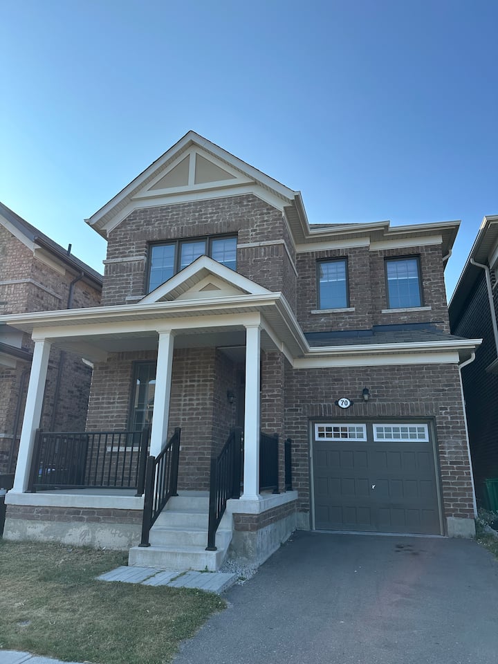 Best Deal In Brampton For 4bdr Detached Whole Home - Caledon