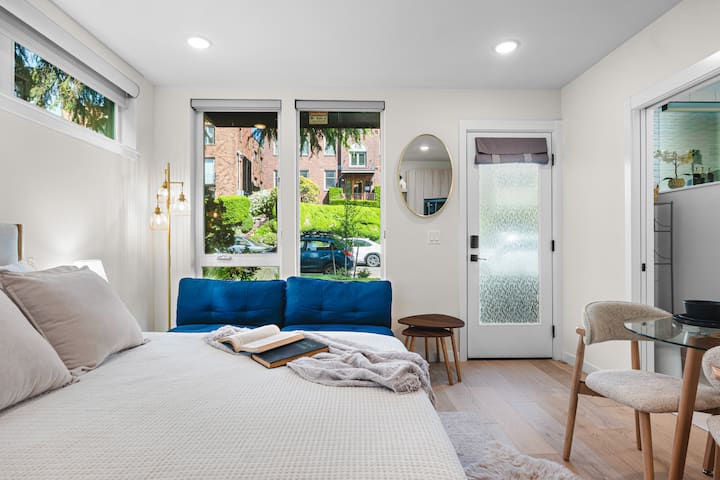Eastlake Seattle Condo Near Slu, Cap Hill, Uw - Seattle, WA