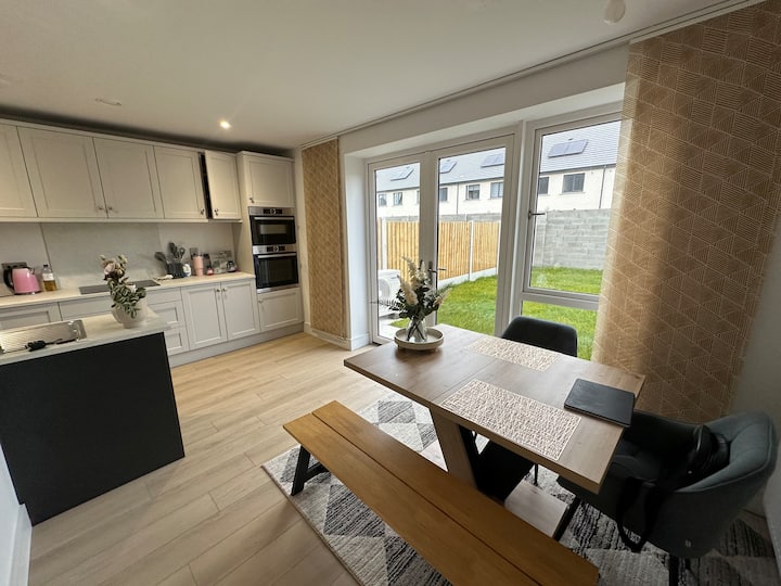 Brand New House, Next To Luas - Celbridge